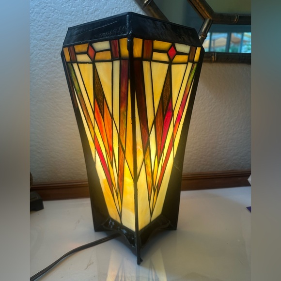 Accents | Art Deco Stained Glass Table Lamp | Poshmark